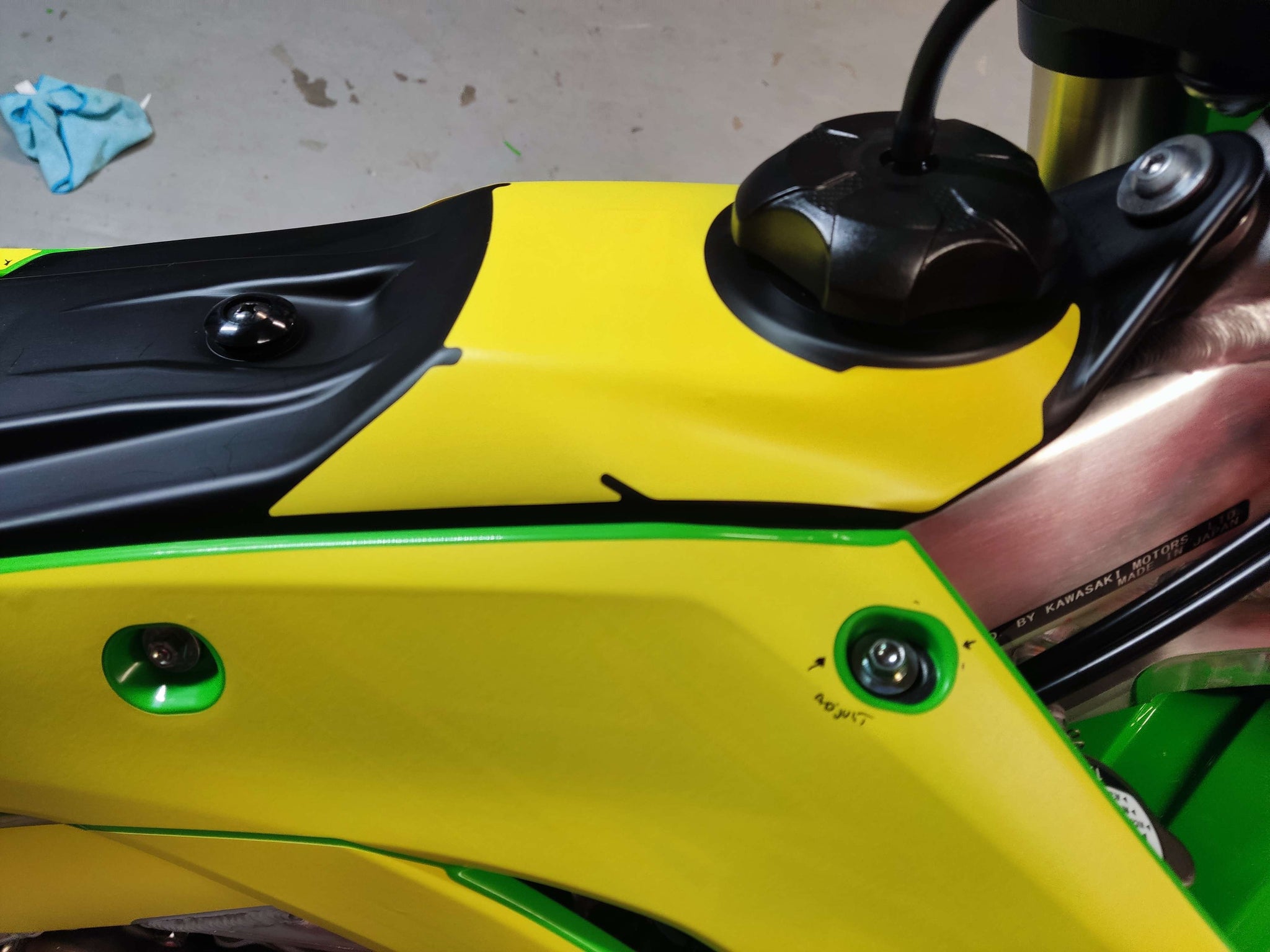 KAWASAKI KX450 2024 & 2025 TEMPLATE (OEM Plastics) – MKS-Graphics